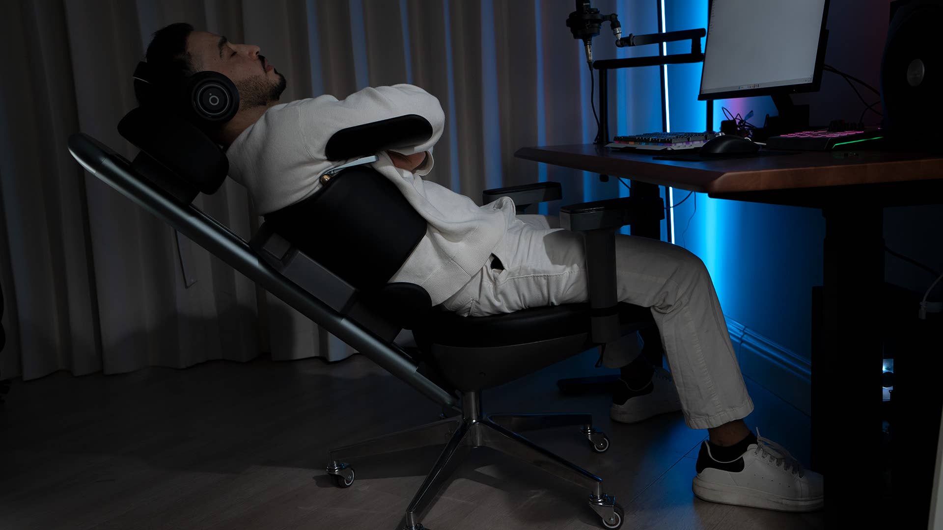 Lumoo Uplift Chair, True Lumbar Relief through lifting! – LUMOO CHAIR